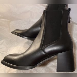 Avellini | Shoes | Avellini Leather Block Heel Chelsea Booties | Poshmark